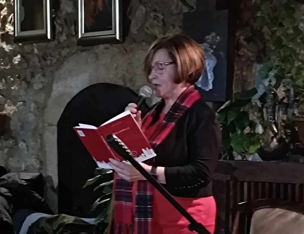 Poetski doček Nove godine u Art kući sevdaha u Sarajevu - Biserje